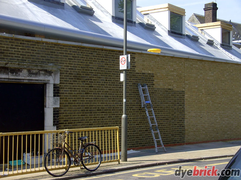 SOOT WASH MILD / Hotham School Wall | Dyebrick Gallery